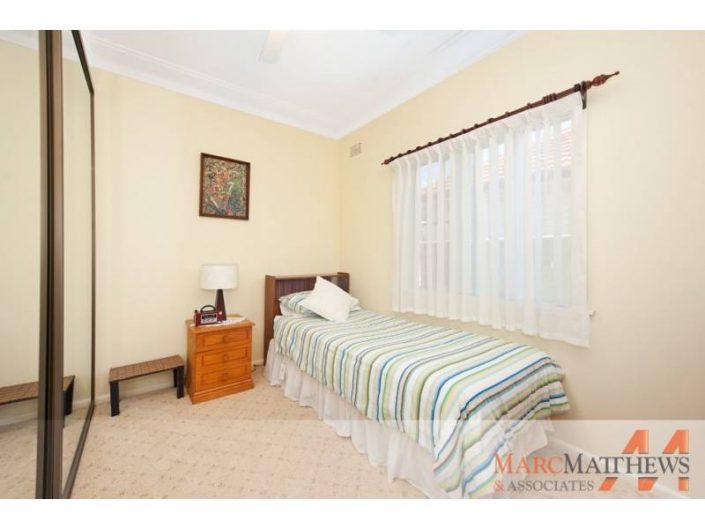 37-florida-avenue-woy-woy-d46d0589-ad09-46a4-86e7-602b748fccad-800x600 ...